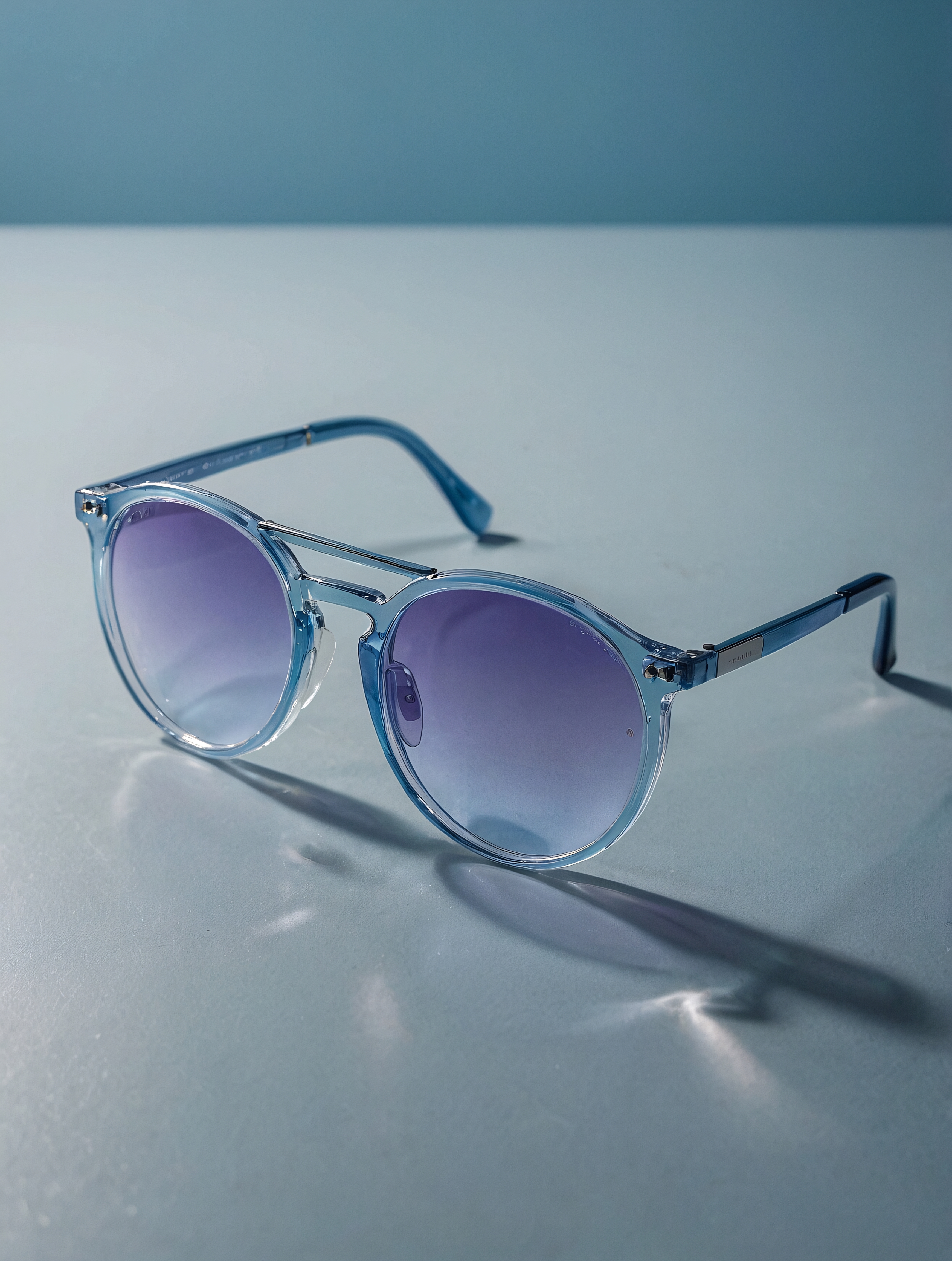 Stylish Gradient Sunglasses Photo on Lummi