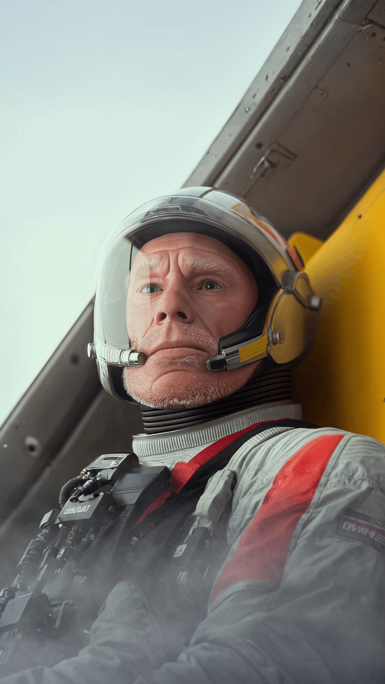 Lummi 3D - Pilot in High-Tech Helmet